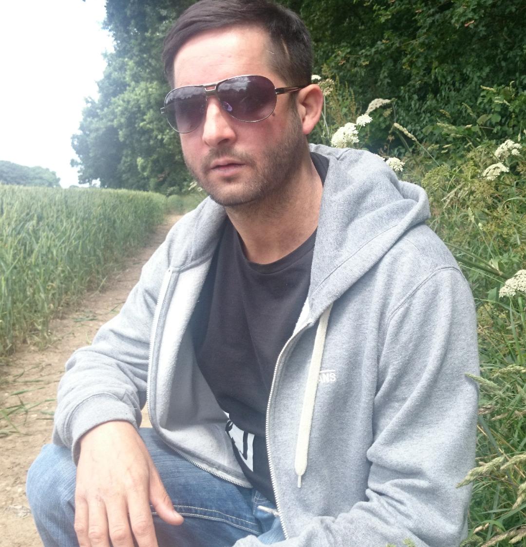 Warren Scott – Dj/Music producer